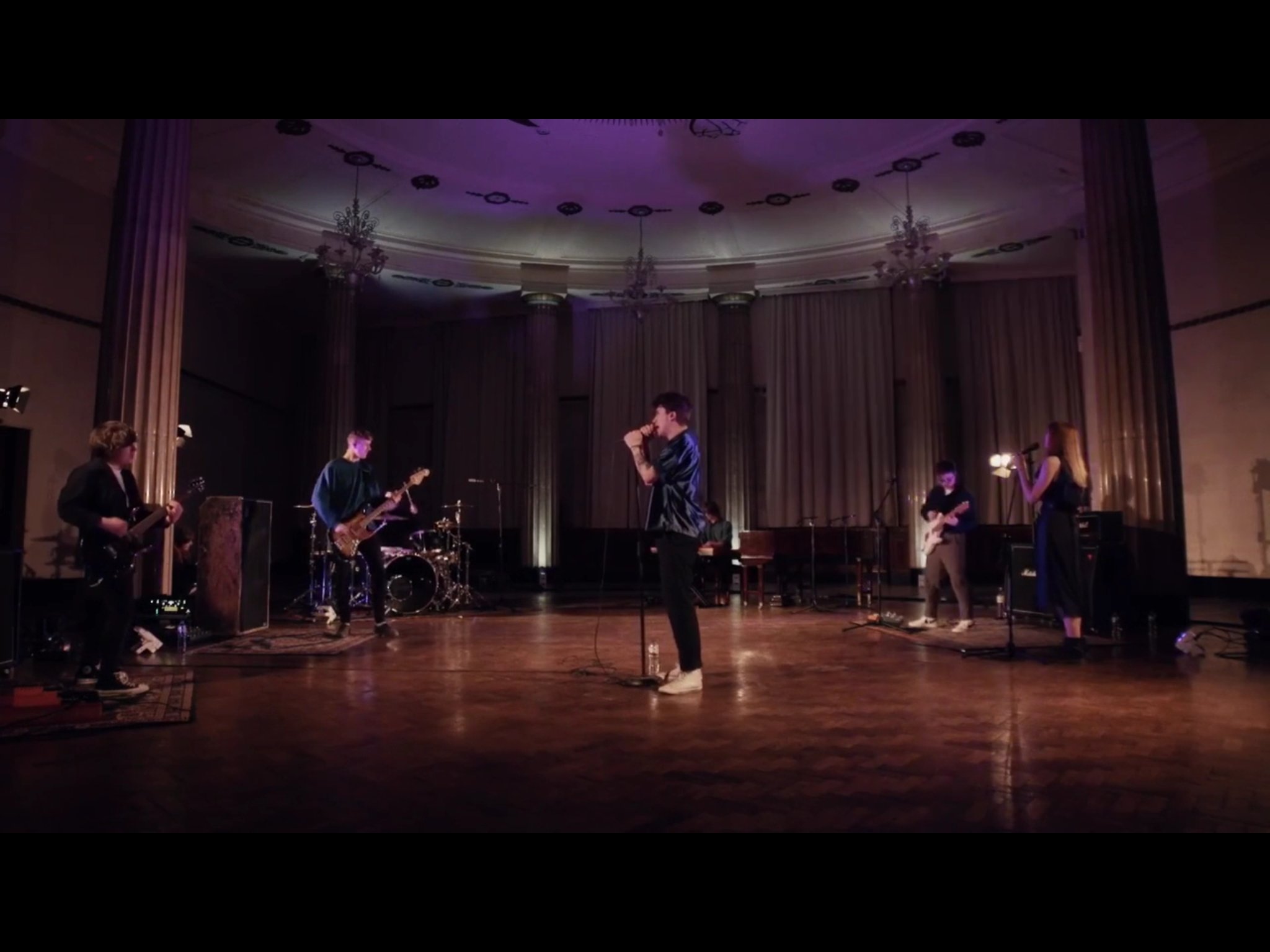 Review – Holding Absence Livestream – The Other Guy Matt